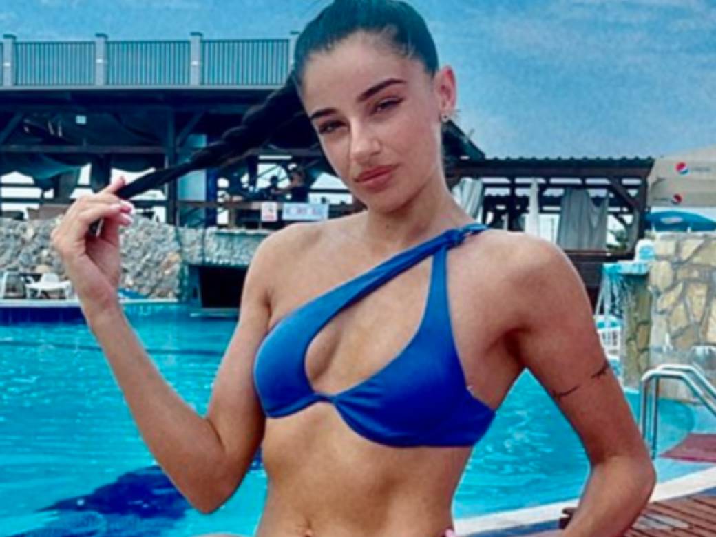 Marina Gagić se skinula u bikini | Mondo Marina Gagić se skinula u bikini | Mondo