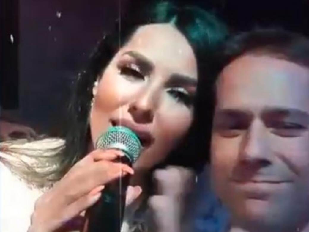 Luka Raco na nastupu Tanje Savić | Mondo