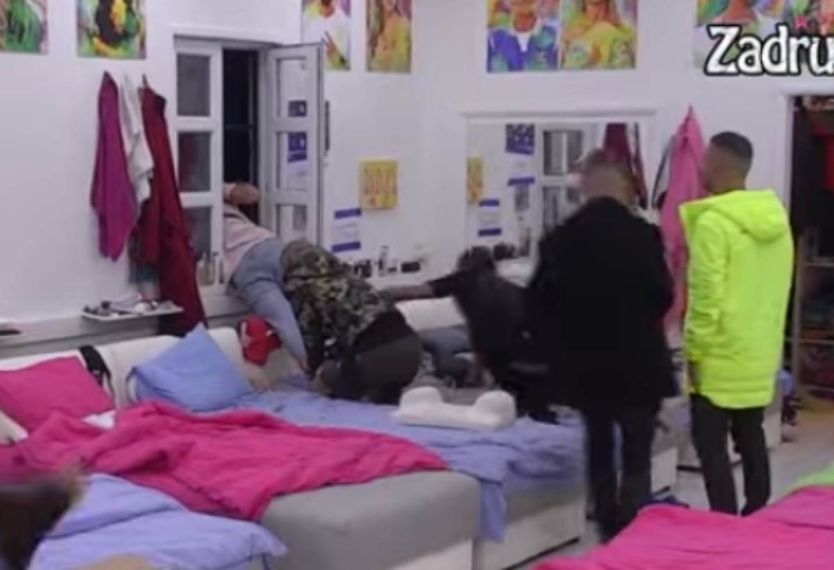 Dejan Dragojević pokušao da pobegne iz Zadruge | Mondo