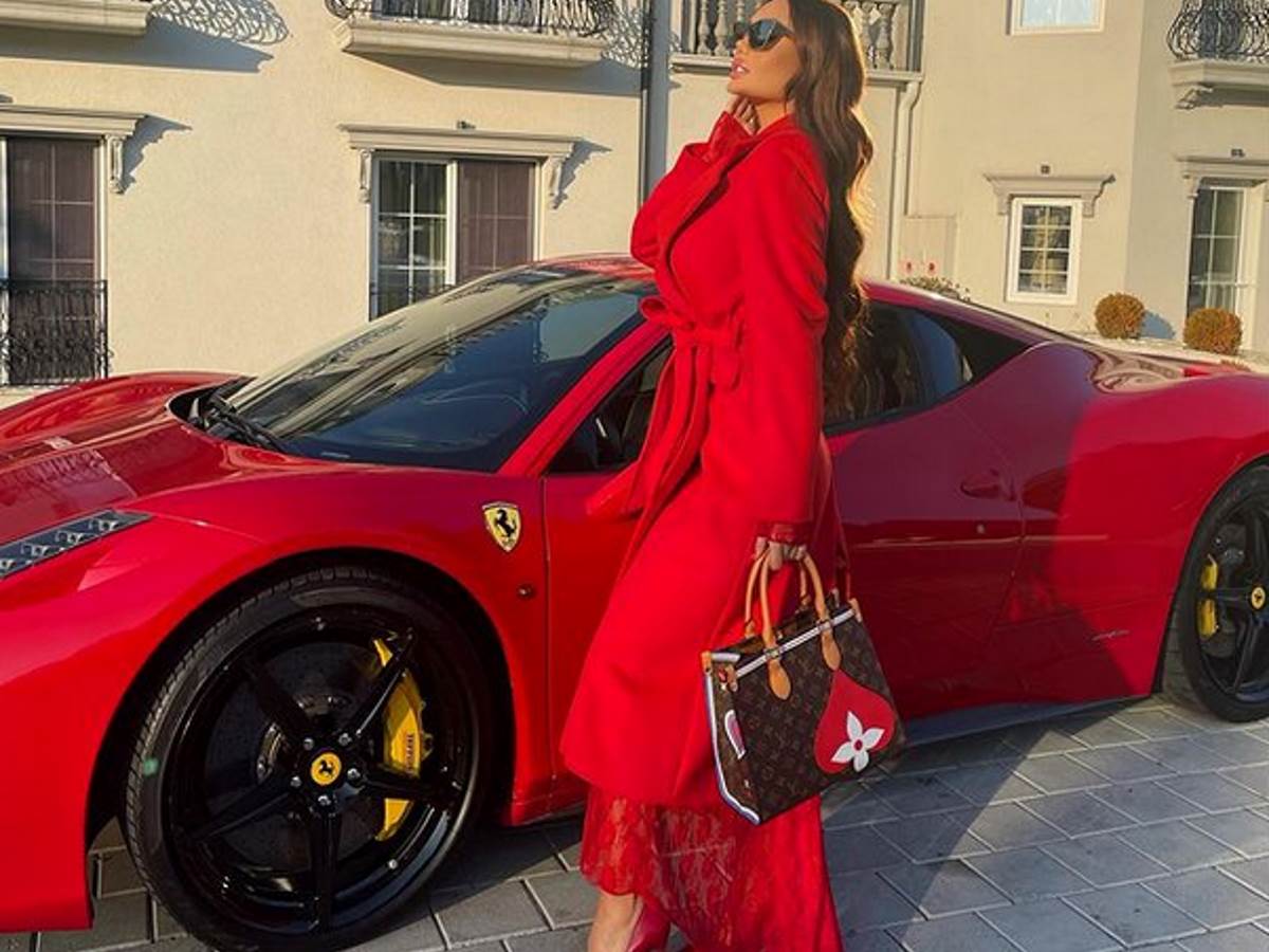 Ana Korać u providnoj spavaćici | Mondo