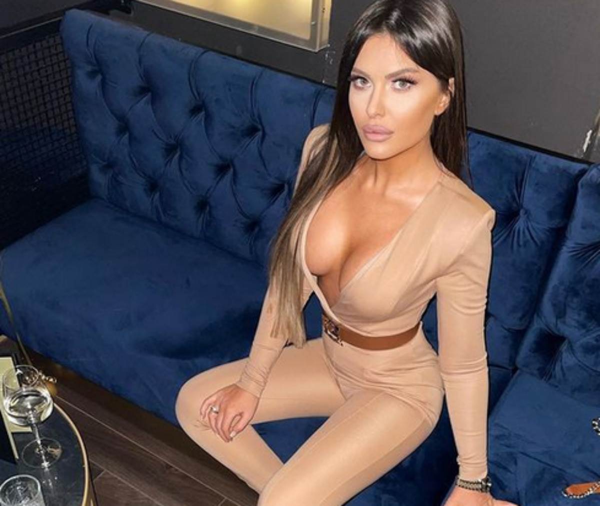 Ana Radulović na romskim svadbama | Mondo