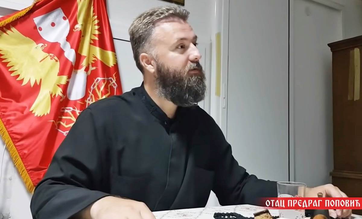 Otac Predrag Popović i pokojna baba | Mondo