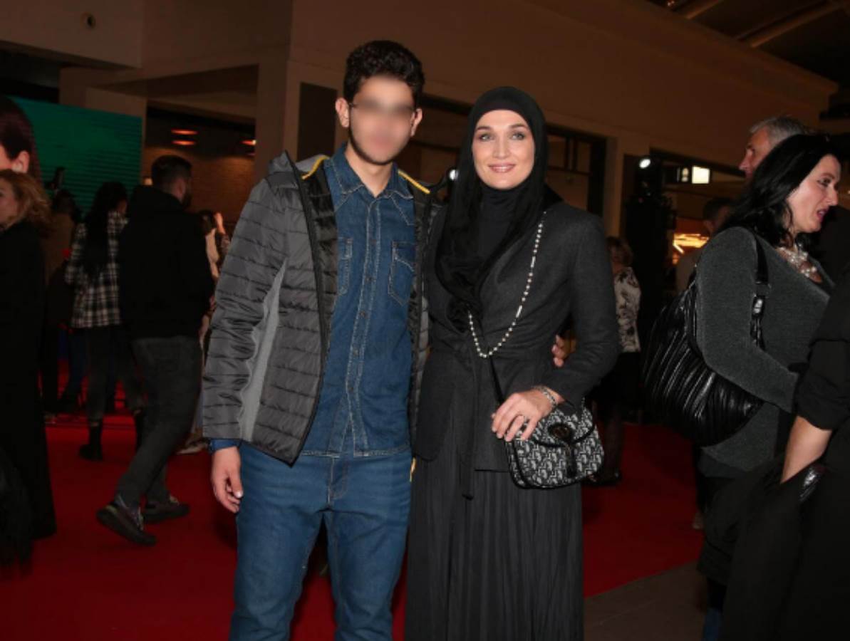 Zukorlićeva žena Elma na premijeri filma | Mondo