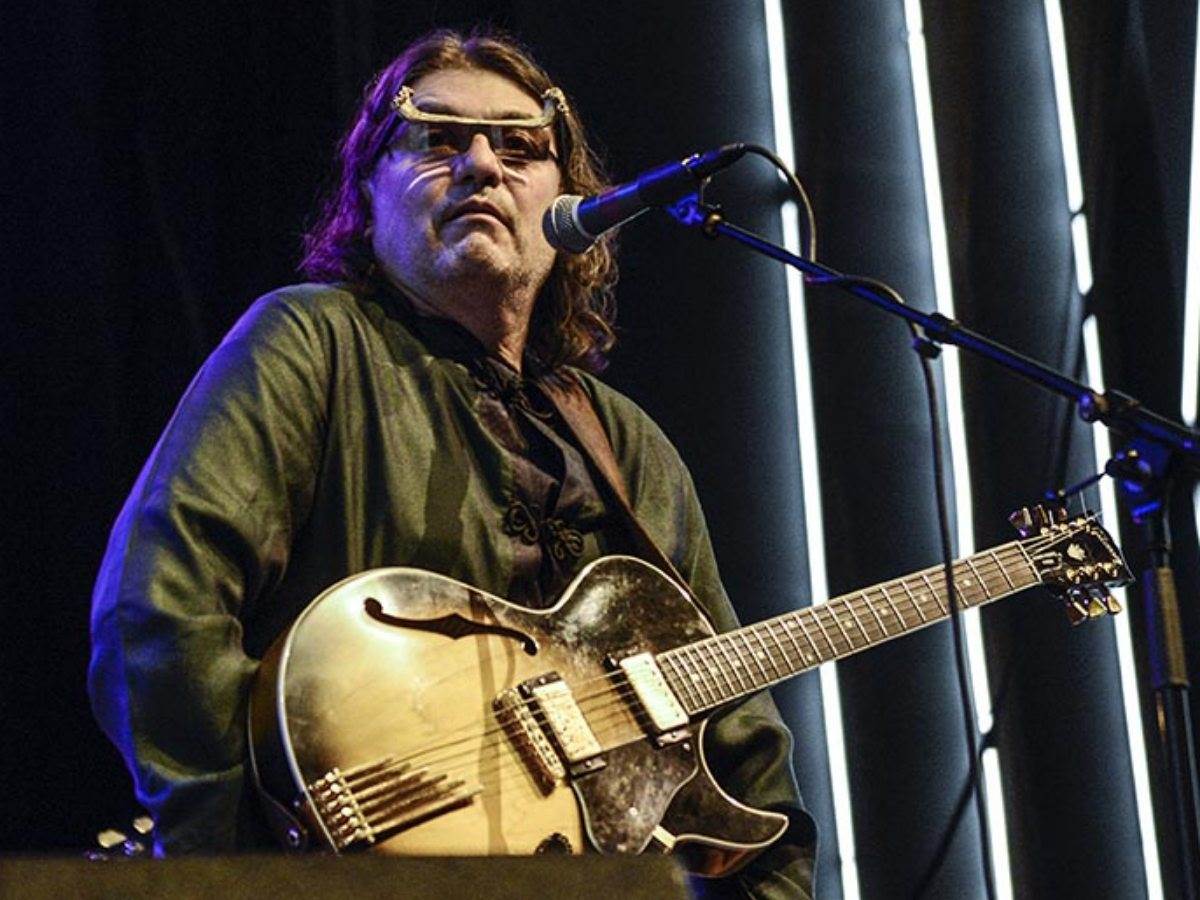 Rambo Amadeus završio u gipsu | Mondo