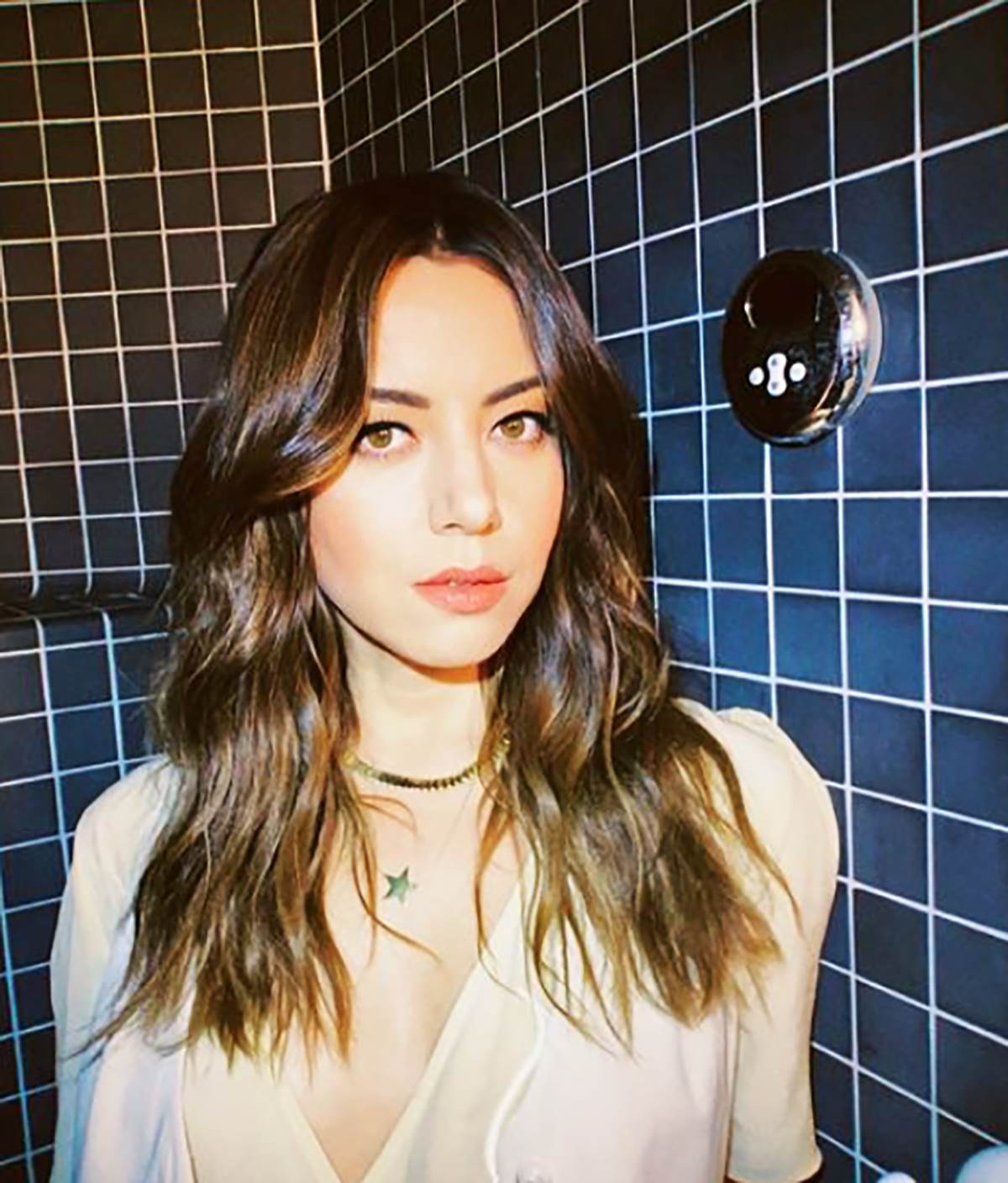 Muž poznate glumice se obesio: Otkriveni detalji nakon što je pronađen ...