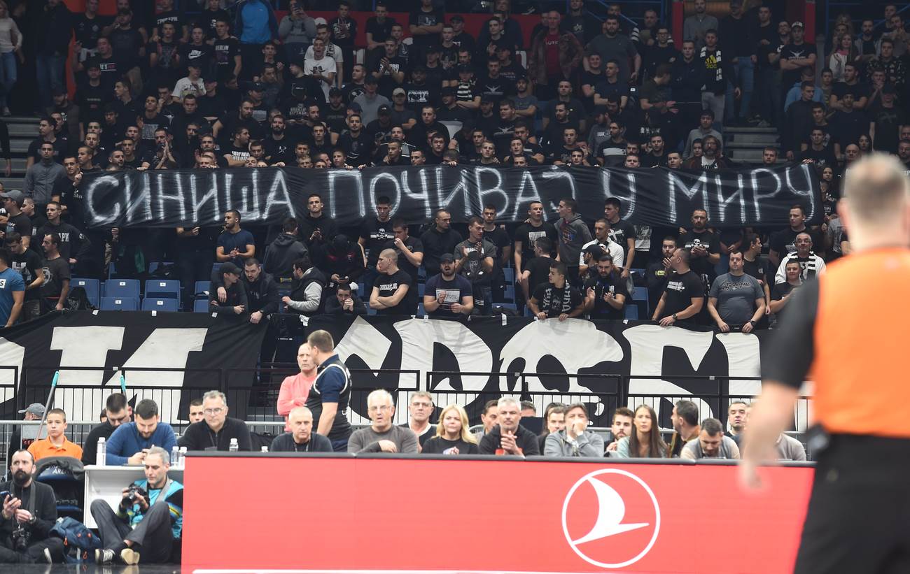 Grobari transparent Siniši Mihajloviću | Mondo