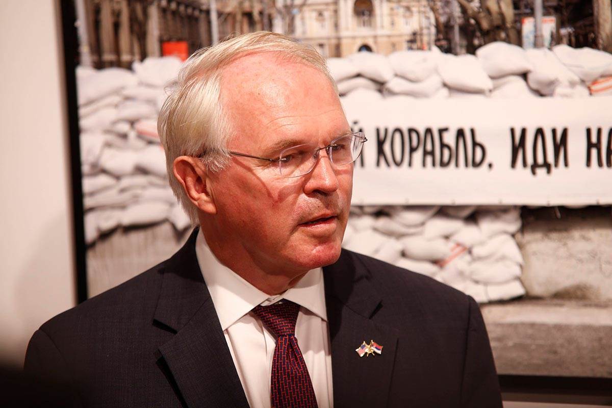 Intervju američki ambasador Kristofer Hil | Mondo