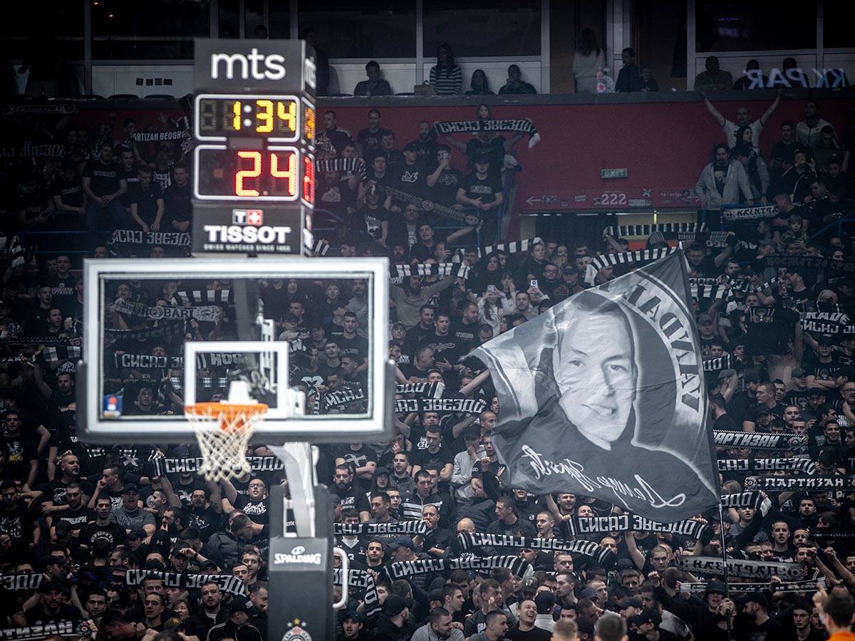 Navijači Partizana donirali 1700000 evra za porez | Mondo