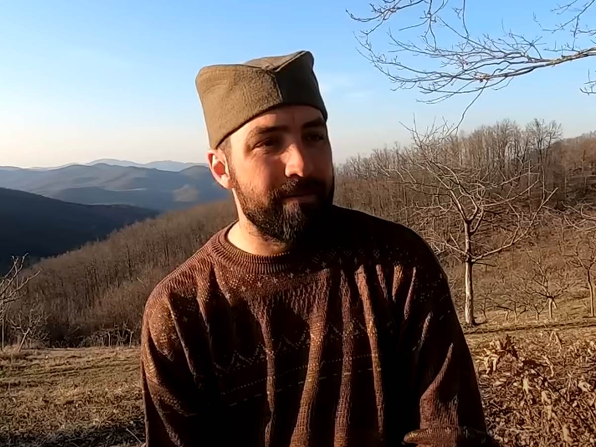 Gorštak Milan napustio Beograd i otišao na selo | Mondo