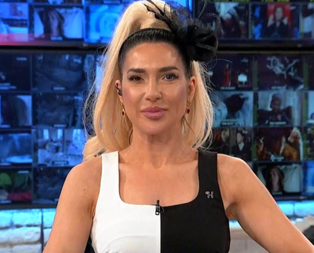 Jovana Jeremić u halterima vodi jutarnji | Mondo