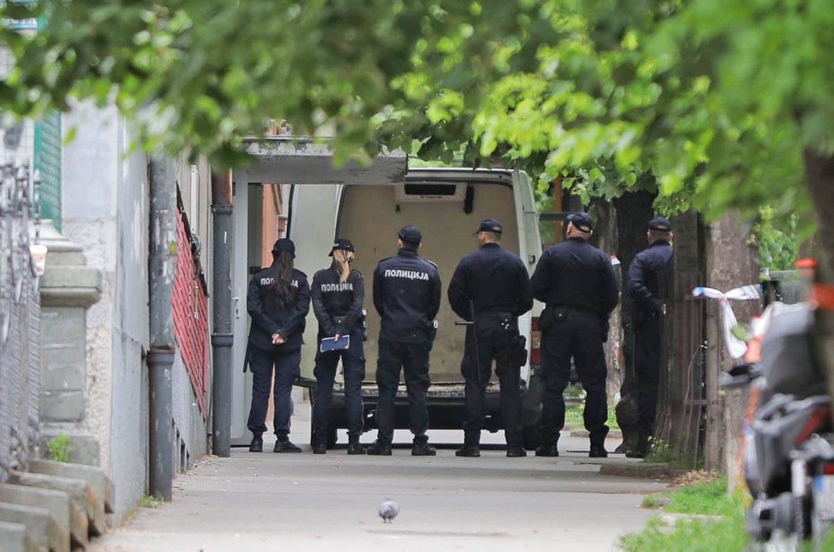 Uhapšen otac dečaka koji je izvršio masakr na Vračaru | Mondo