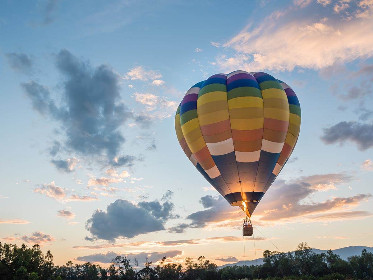Inđija nabavlja balone za letenje i postaje srpska Kapadokija | Mondo