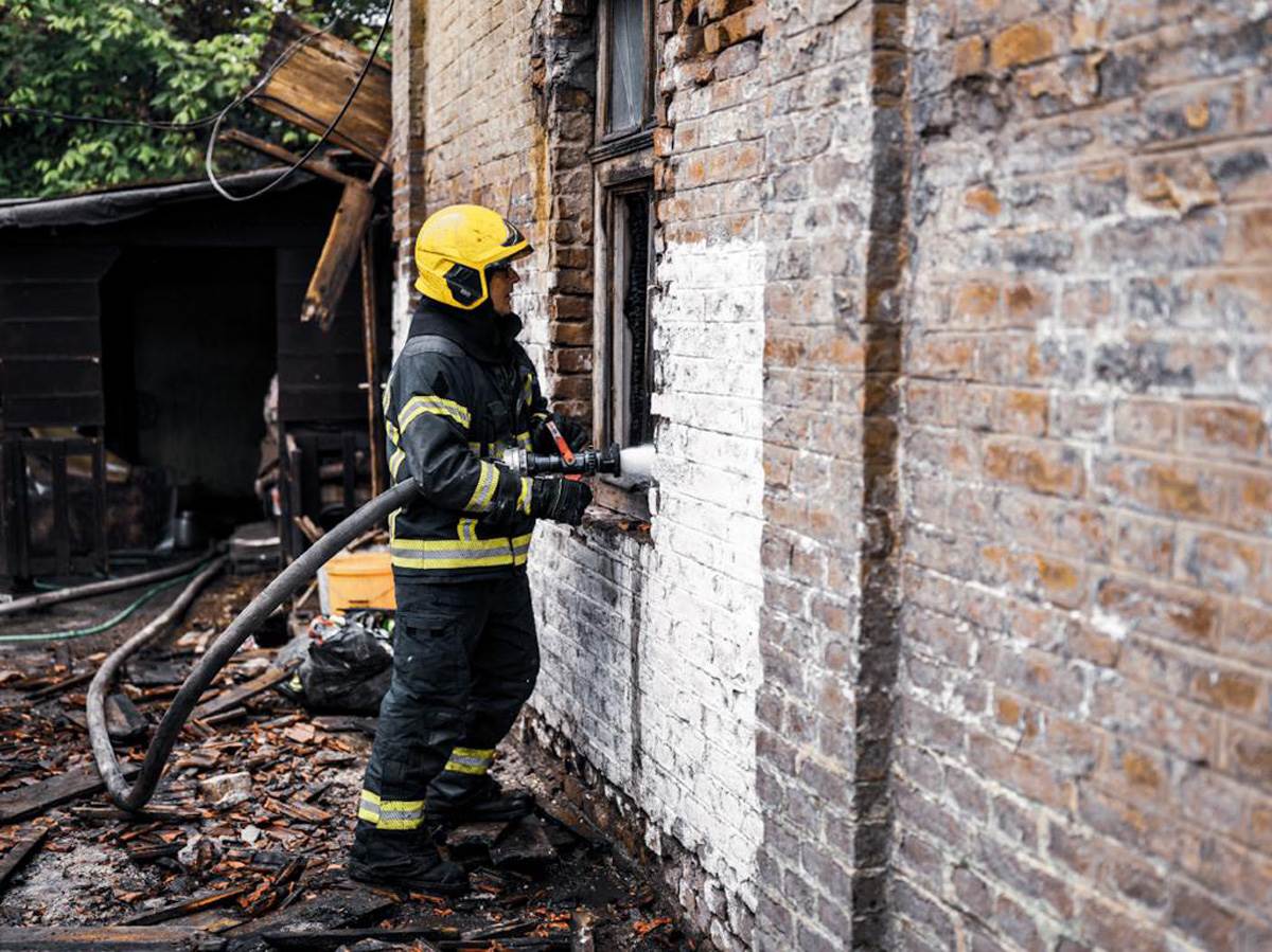 Humanitarka iz Grocke ostala bez majke i doma u požaru | Mondo
