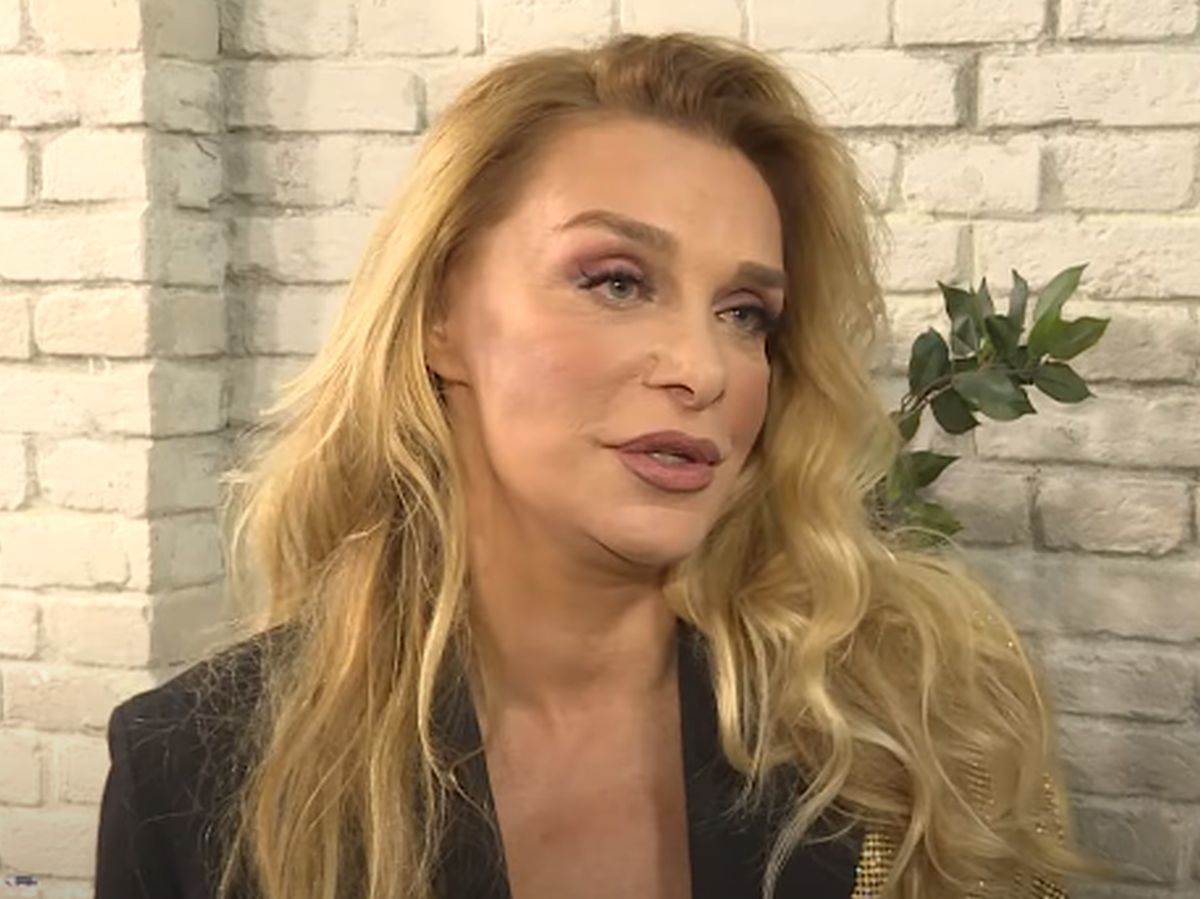 Vanesa Šokčić pevala igračima Zvezde posle Barija | Mondo