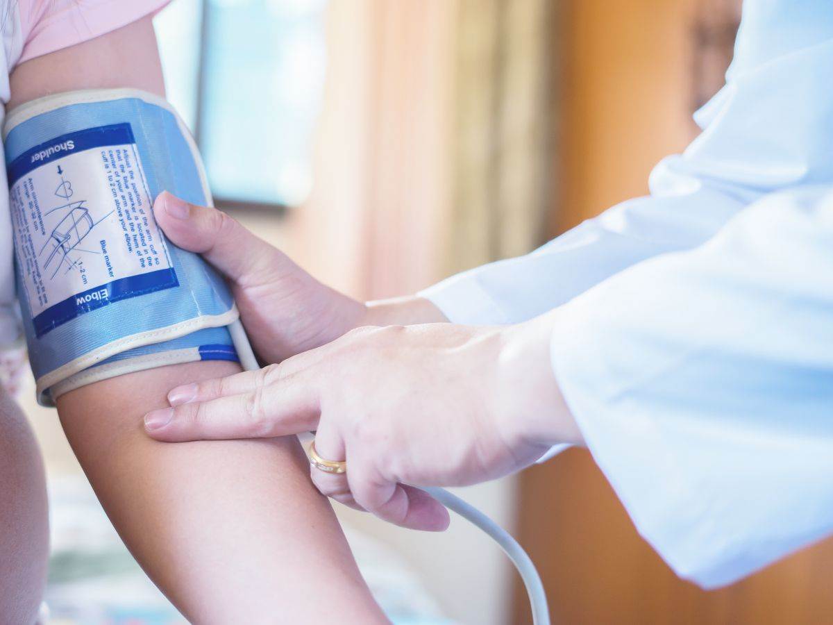 Srčana aritmija simptomi kako izmeriti srčani ritam | Mondo