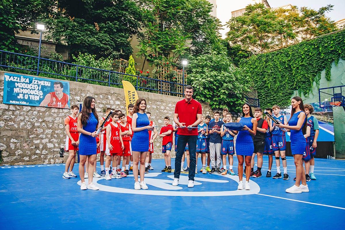 BEOGRAD OD FONDACIJE MOZZART DOBIO TEREN POSVEĆEN KEŠELJU | Mondo