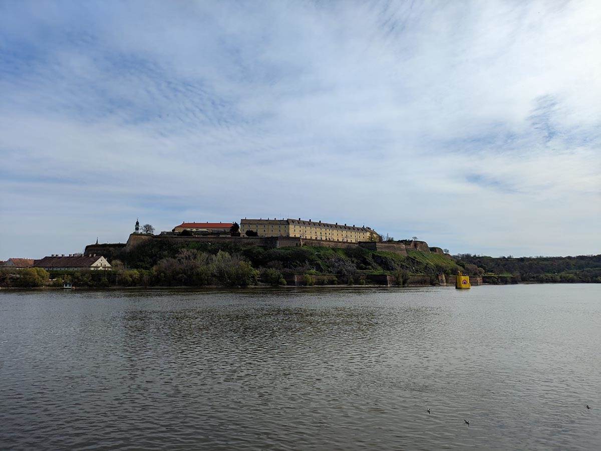 Gradi se Novi Sad na vodi | Mondo