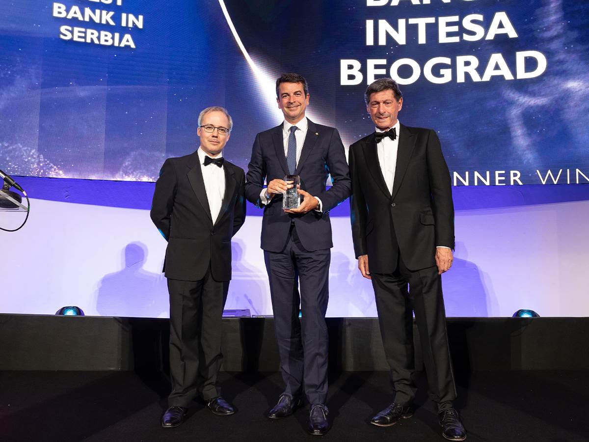 Banca Intesa ponovo proglašena za najbolju u Srbiji | Mondo