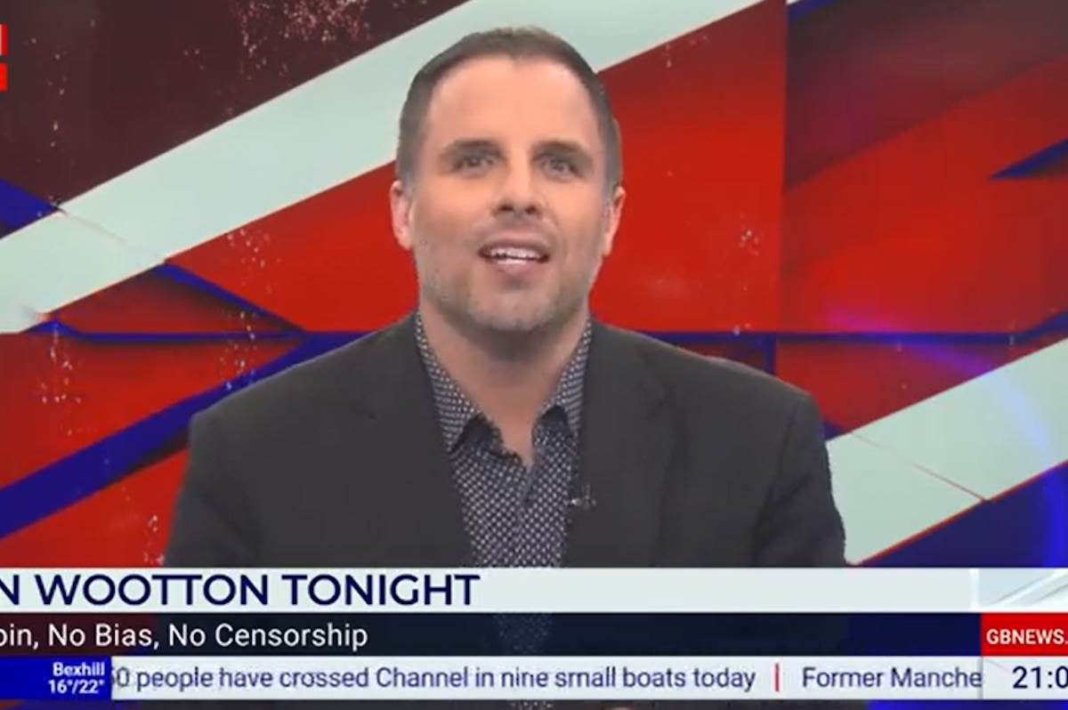 Voditelj nudio novac za slike | Mondo