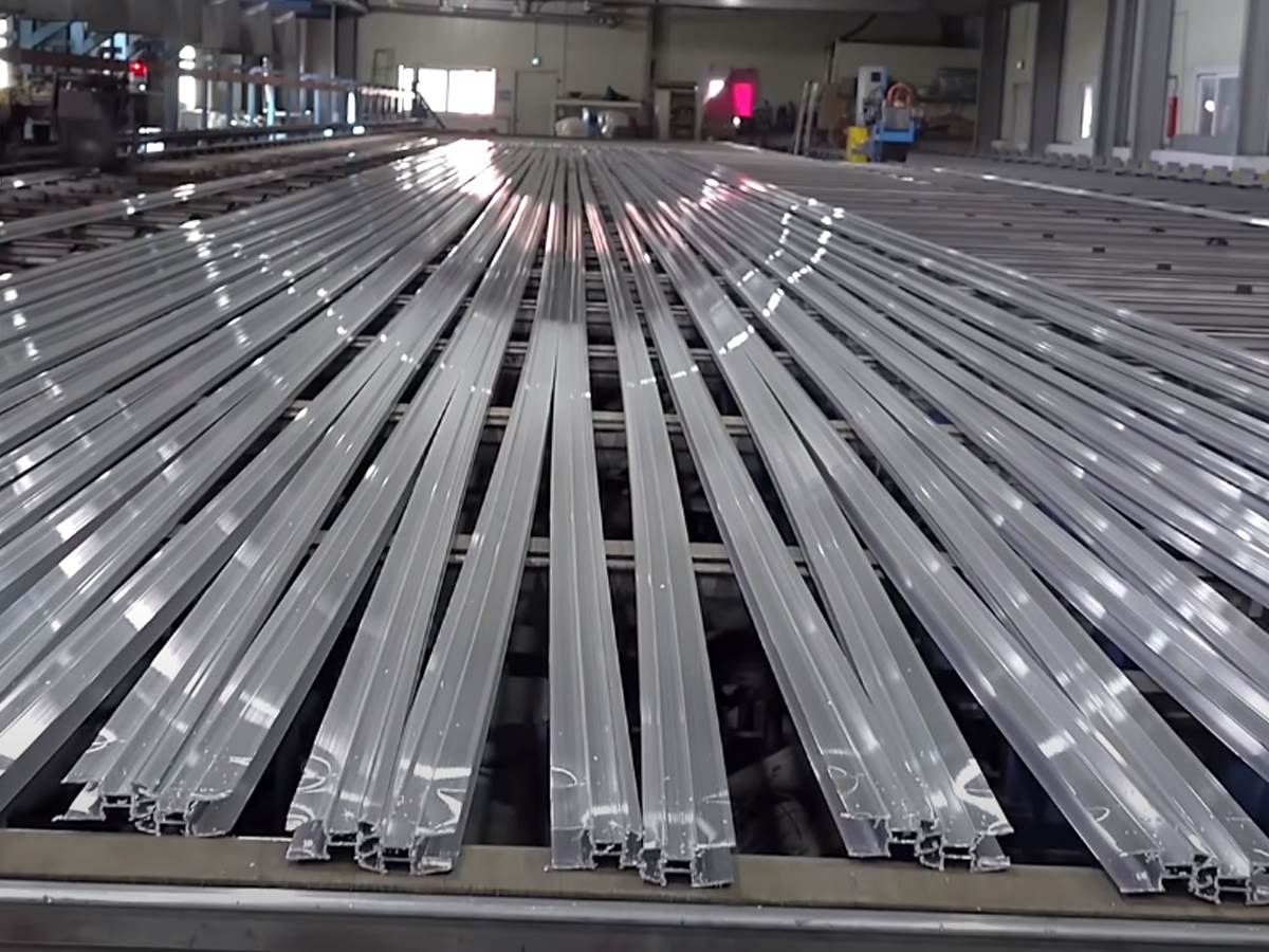 Kralj aluminijuma ulaže 20 miliona evra u fabriku i logistički centar u ...