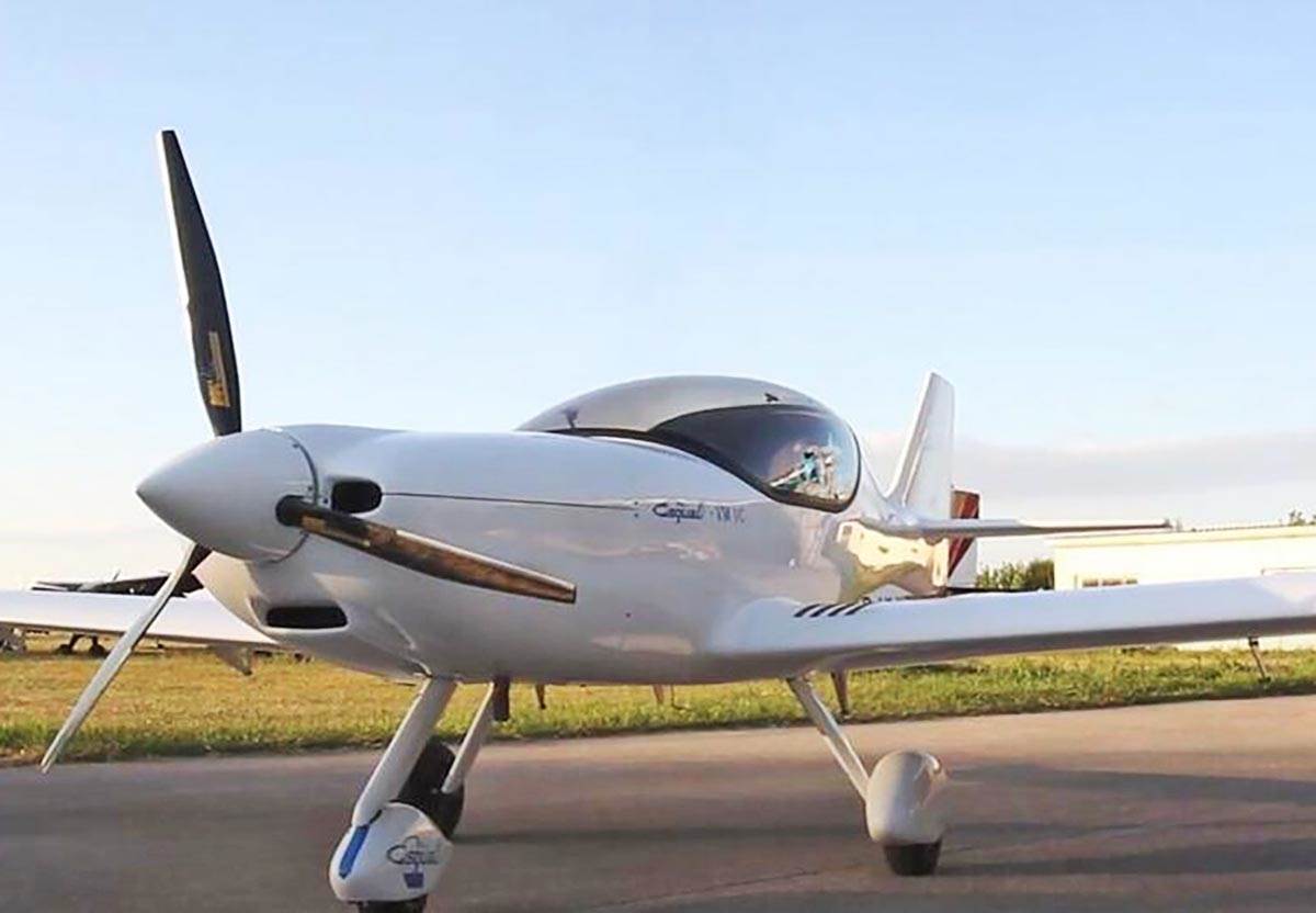 Mali avion se srušio na aerodromu u Londonu | Mondo