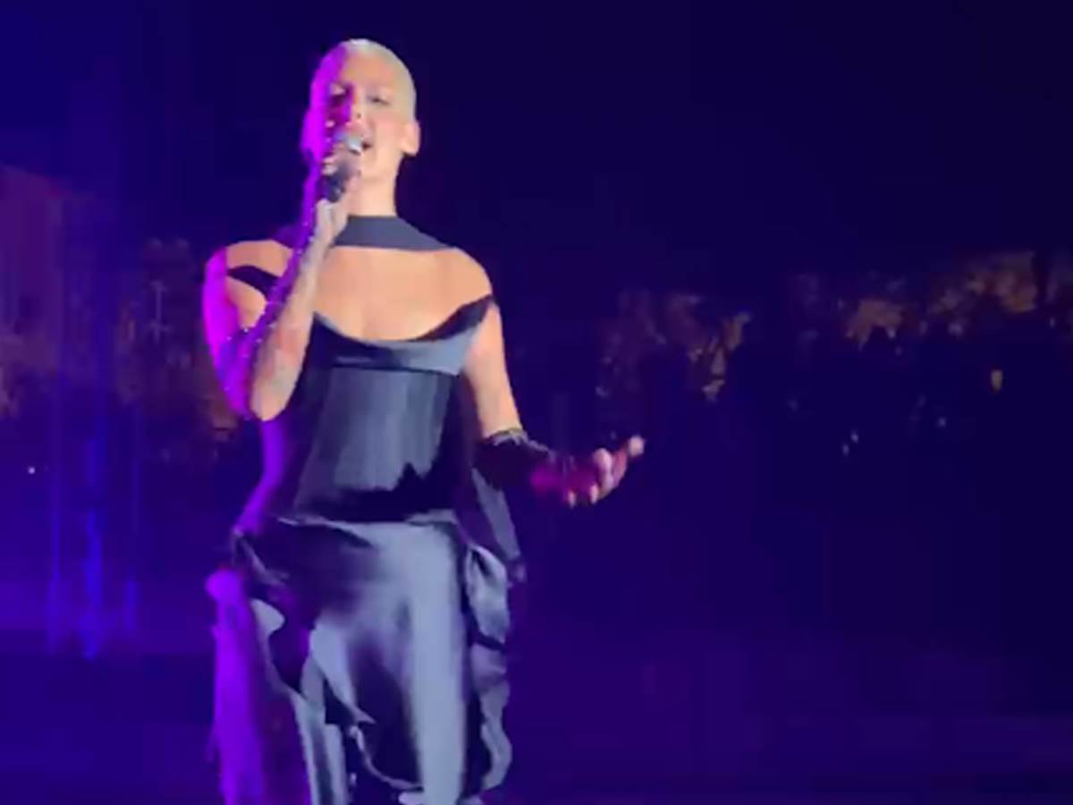 Zoi se ošišala do glave | Mondo