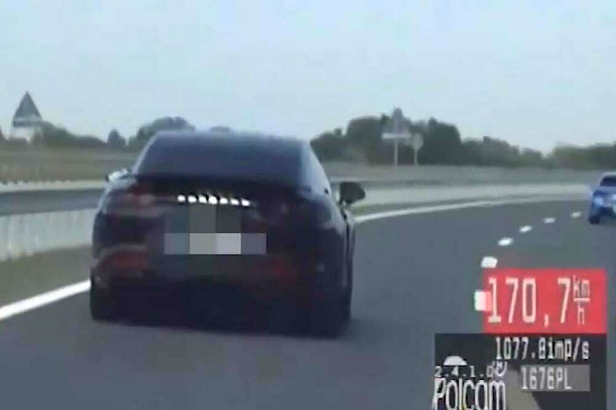 Presretači zaustavili Porše zbog divlje vožnje na autoputu | Mondo