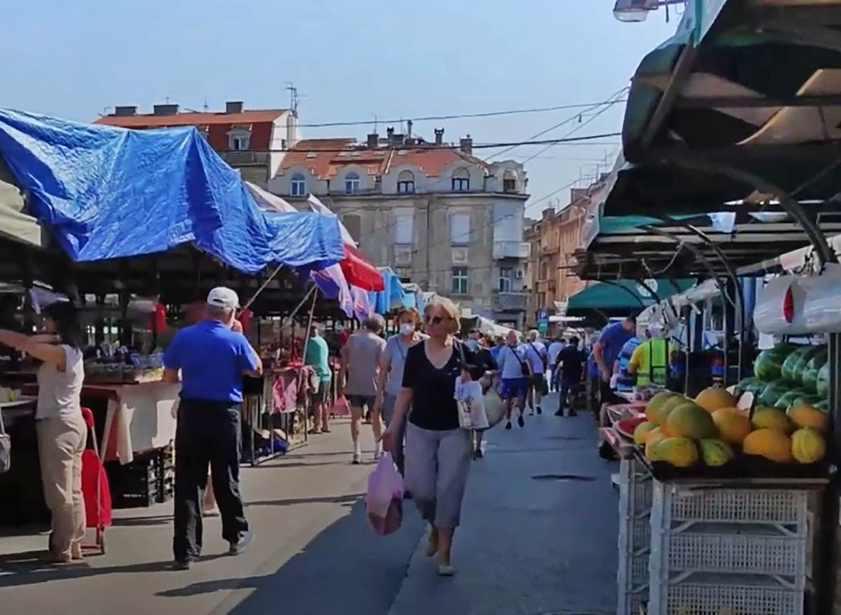 Cene voća i povrća na pijaci Bajloni tema | Mondo