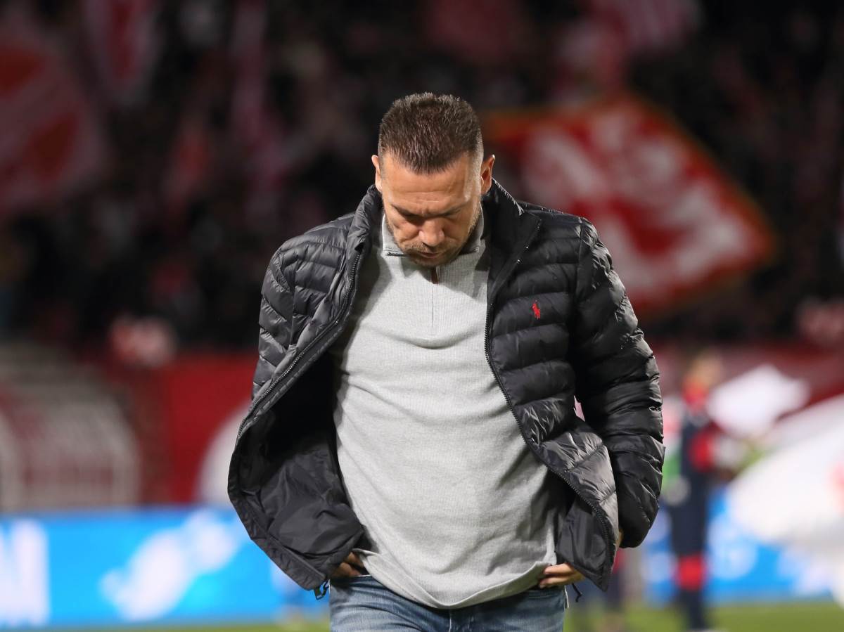 Crvena zvezda dovodi Željka Buvača ako smeni Baraka Bahara | Mondo