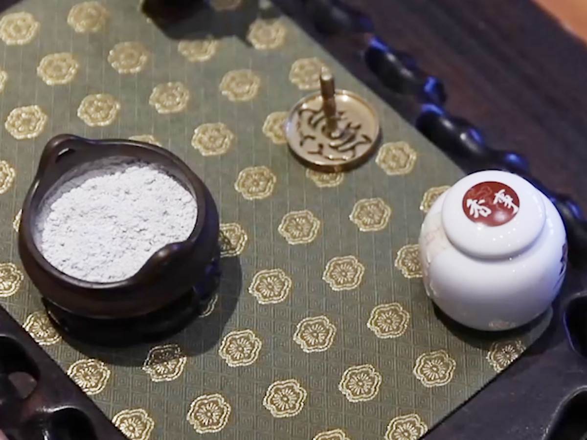 Ritual oko tamjana—miris koji spaja davninu i savremeno doba | Mondo