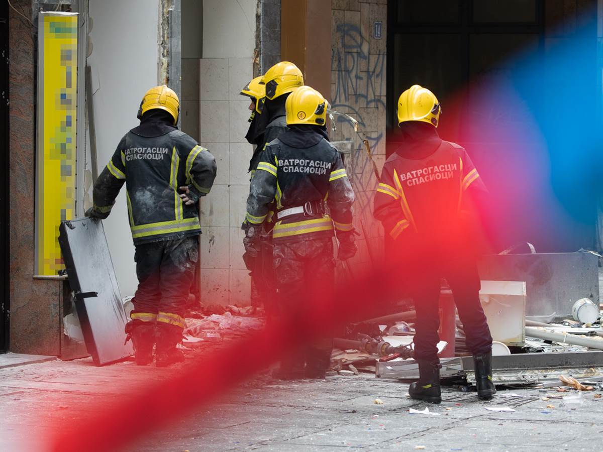 Piroman Zapalio Mini Kuper Na Voždovcu Mondo
