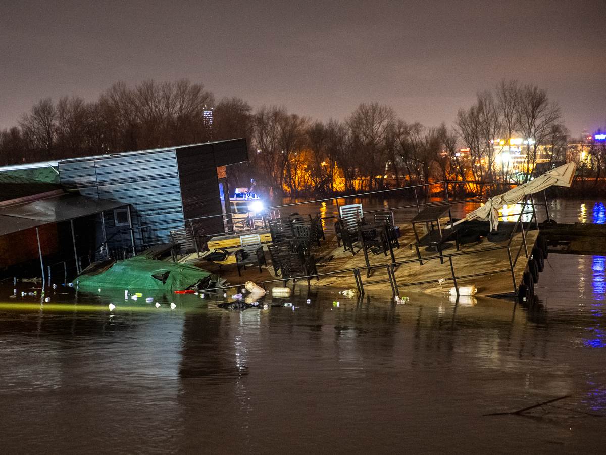 Detalji potonuća splava Kartel u Beogradu | Mondo