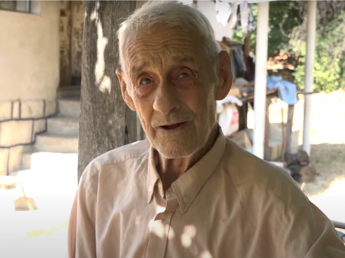 Deka Živan Popović ima 106 godina i živi sam u selu Latvice | Mondo