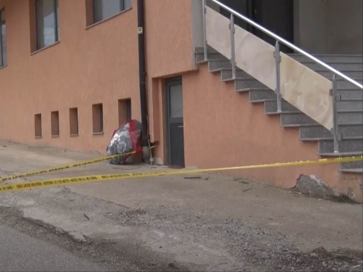 Albanac pucao na kuću Srbina | Mondo