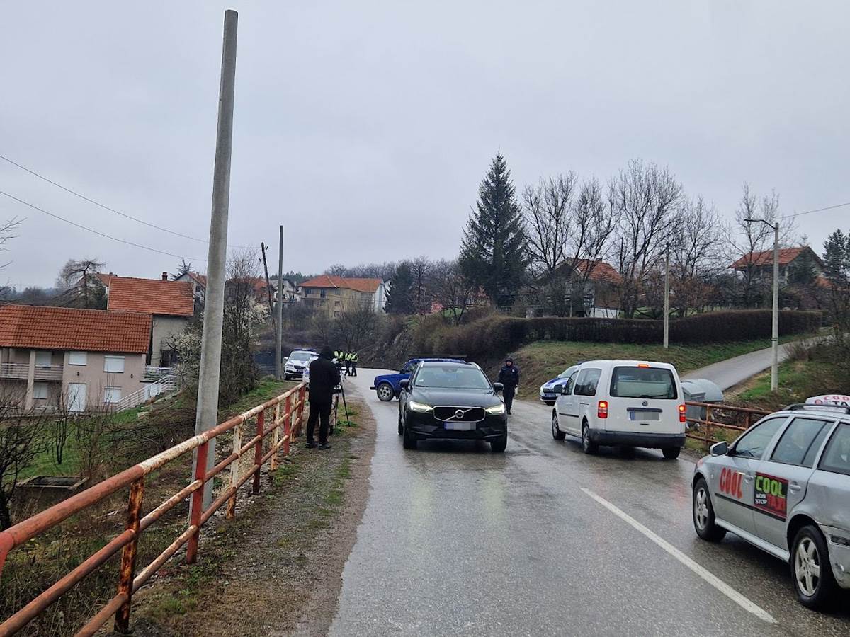 Policija zaustavlja vozila na mestu gde je nestala Danka | Mondo