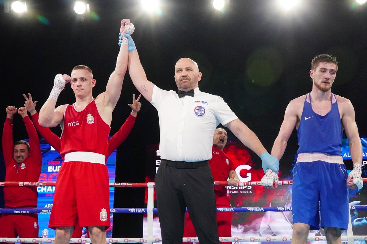 Bokser Jovan Nikolić šampion Evrope | Mondo