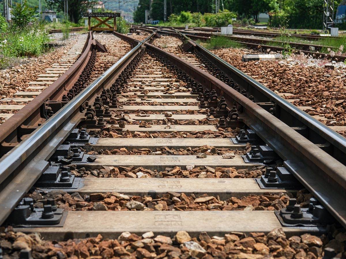 Teretni voz iskočio iz šina u Futogu | Mondo