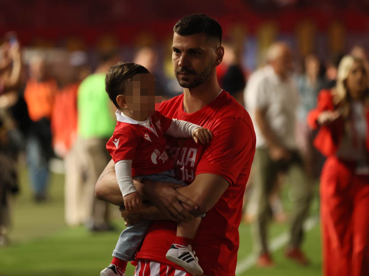 Oproštaj Aleksandra Dragovića od Crvene zvezde | Mondo
