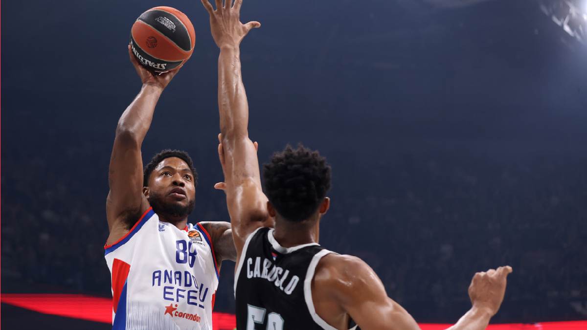 Tajrik Džons u Partizanu iz Efesa | Mondo