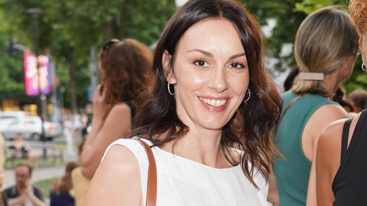 Znate li koliko godina ima Sloboda Mićalović? Glumica slavi rođendan, a mnogi u neverici kad su ...