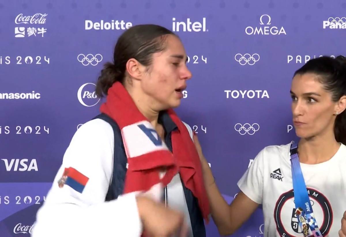 Aleksandra Perišić u suzama posle poraza u finalu Olimpijskih igara | Mondo