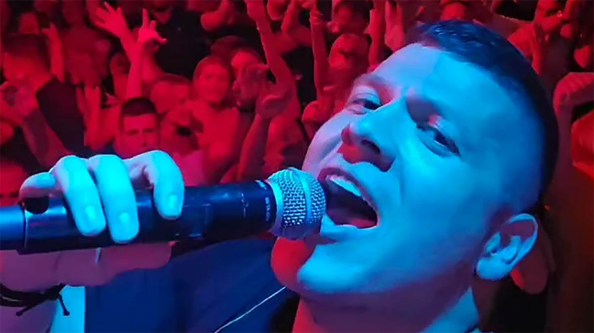 Sloba Radanović pevao nakon tragedije u Novom Sadu izazvao bes na mrežama | Mondo