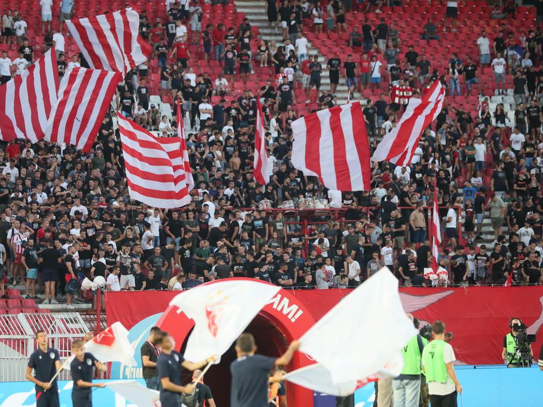 Delije zovu navijače na Bode Glimt sa dresovima | Mondo