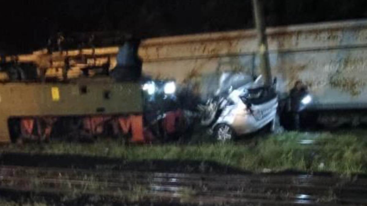 Voz udario automobil kod sela Vreoci | Mondo