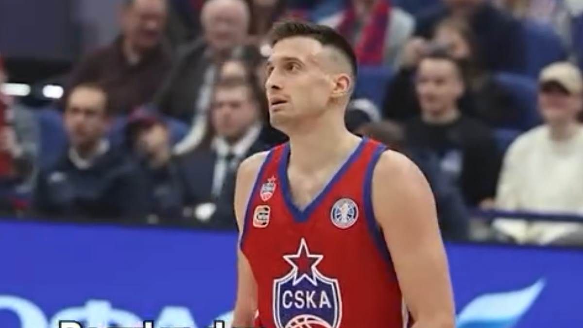 Aleksa Avramović trojka za CSKA bez gledanja | Mondo
