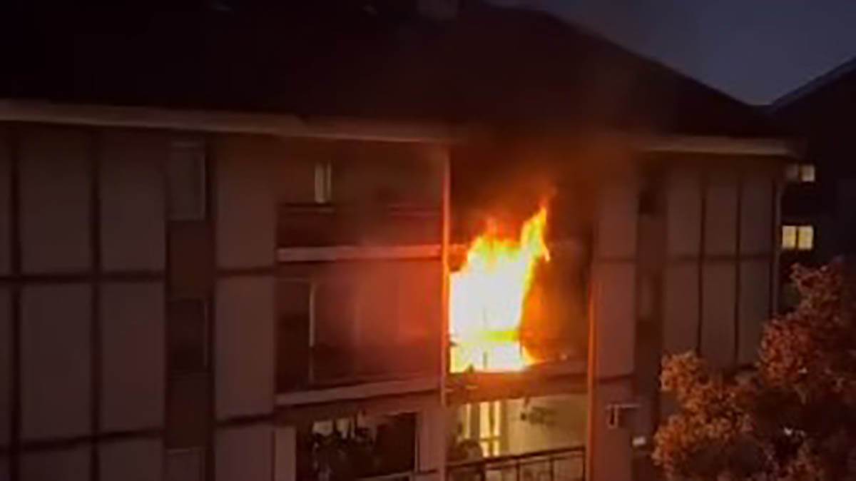 Požar u zgradi na Zvezdari | Mondo