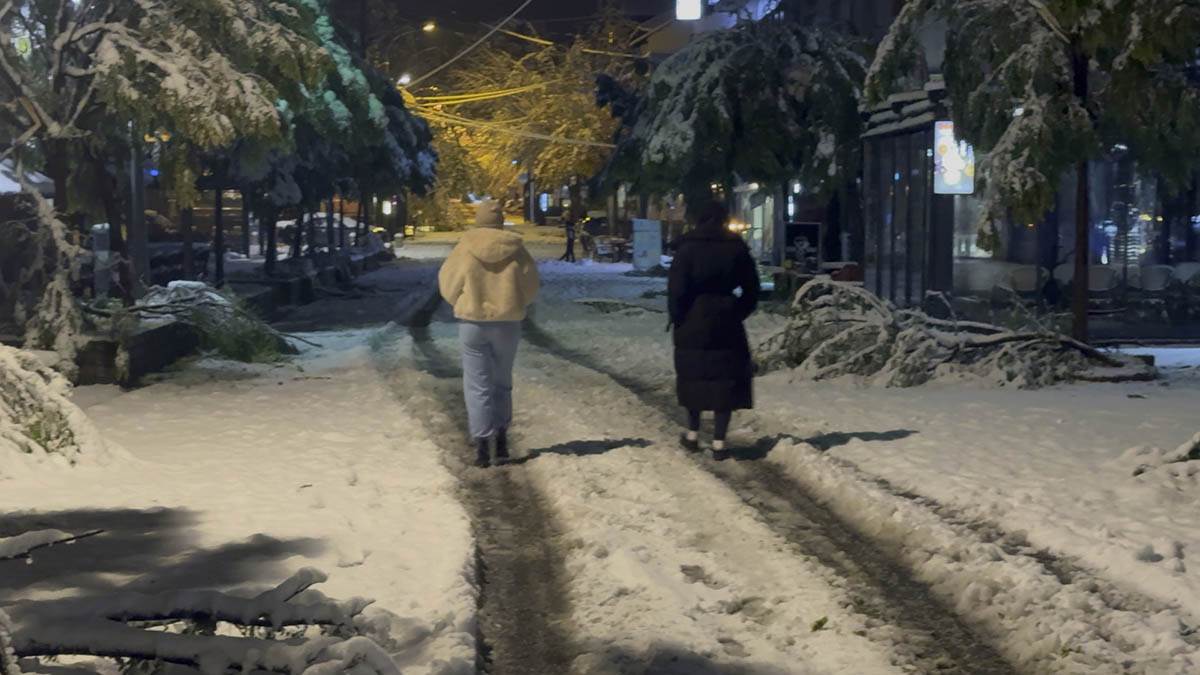 Sneg napravio haos u Novom Pazaru | Mondo