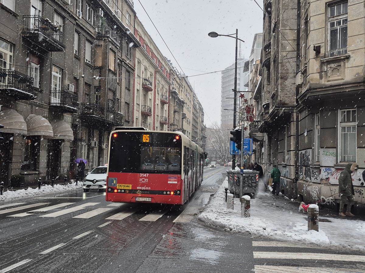 Stupa na snagu novi režim saobraćaja u centru Beograda | Mondo