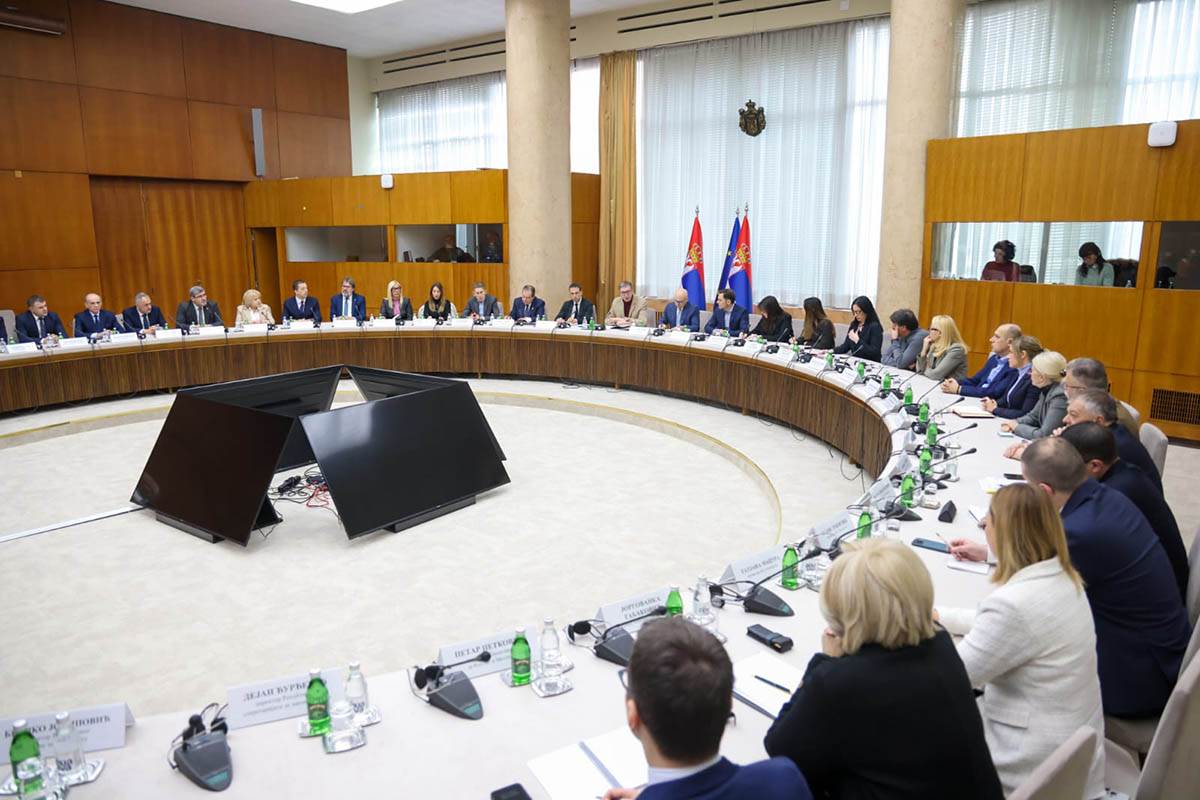 Počela vanredna sednica Vlade Srbije | Mondo