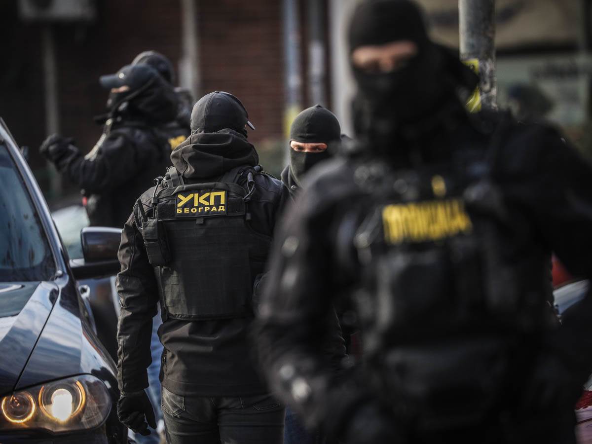 Uhapšen direktor škole zbog zloupotrebe položaja | Mondo